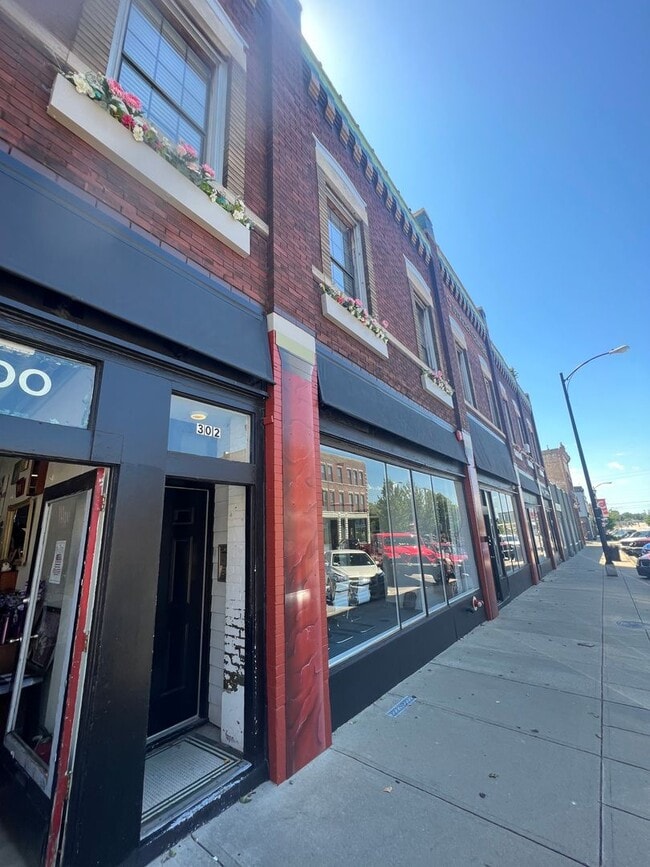 Beautiful Downtown Studio Loft available now! - 302 W Commercial St ...