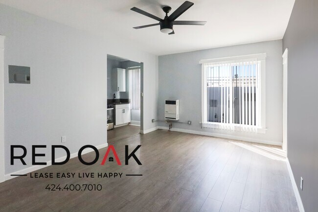 Trendy Studio with Stainless Steel Applian... - 2908 San Pedro St Los ...