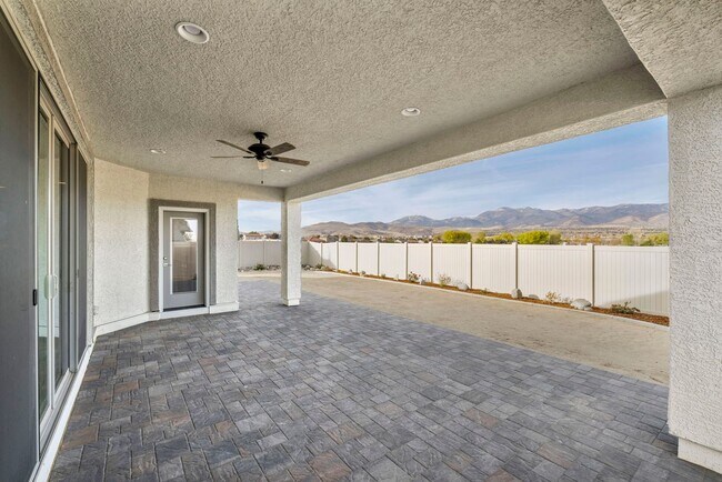 Beautiful Damonte Ranch home offered by Ki... - 11211 Freedom Range Ln ...
