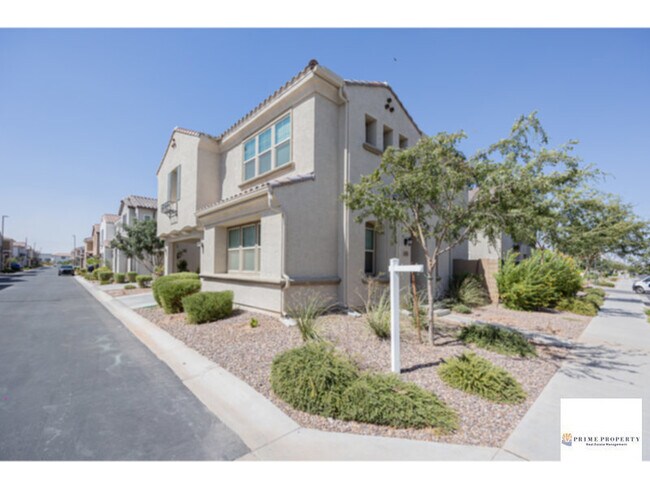 Elevate your Lifestyle in this Distinctive... - 1178 E Sabino Dr ...