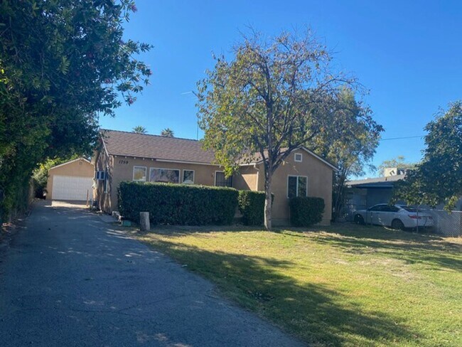 Centrally Located San Bernardino Home Clos... - 1759 E Victoria Ave San ...