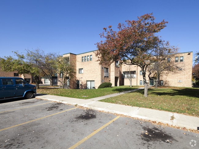 Jackson Park Terrace - 6040 S Harper Ave Chicago IL 60637 | Apartment ...