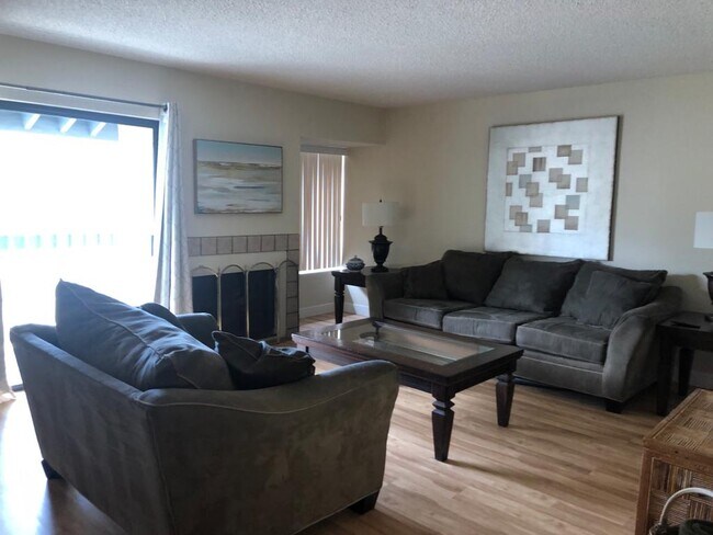 8275 Caminito Modena - 8275 Caminito Modena La Jolla CA 92037 ...