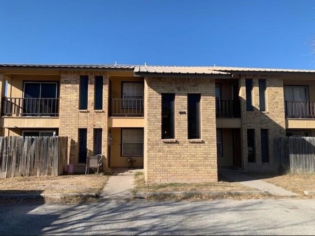 109 Shannon Unit A Cir - 109 Shannon Unit A Cir Del Rio TX 78840 ...