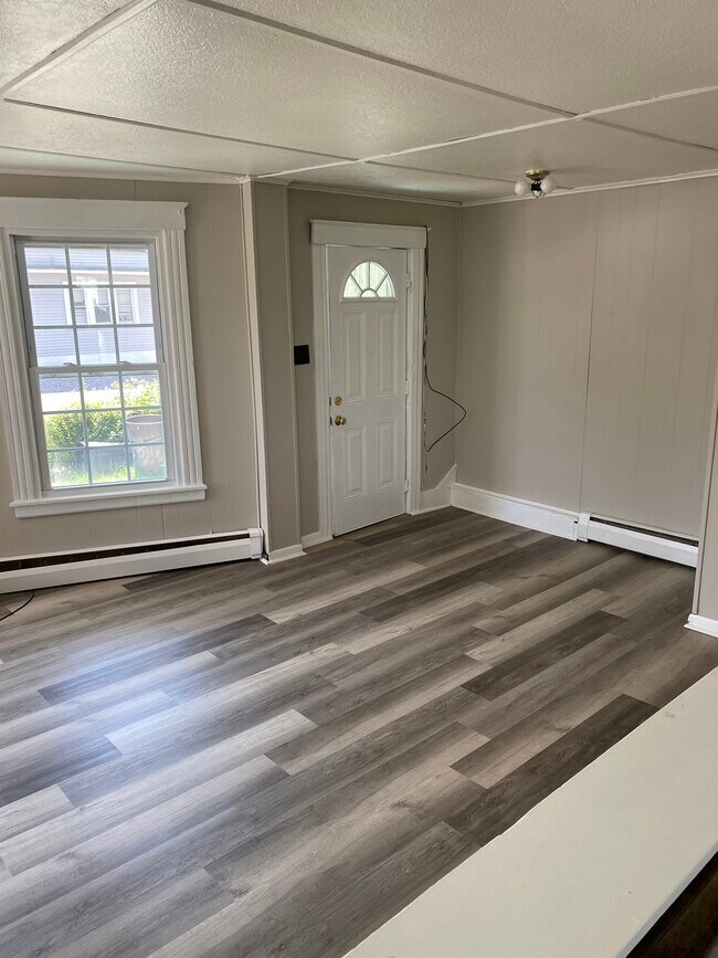 27 Belmont St - 27 Belmont St Carbondale PA 18407 | Apartment Finder