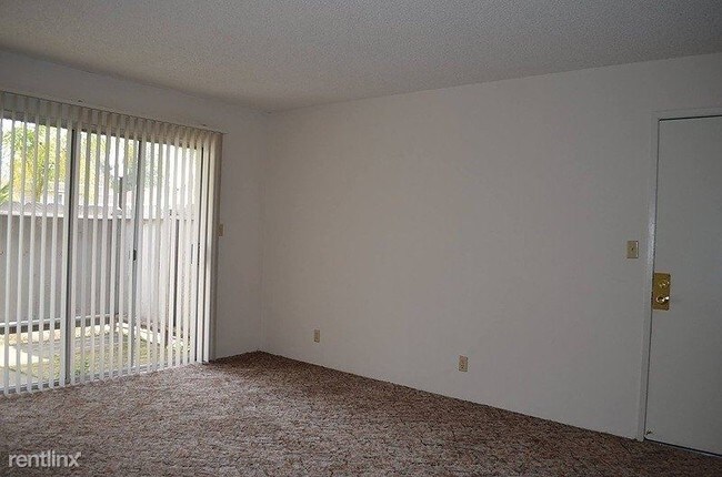 4909 N Backer Ave - 4909 N Backer Ave Fresno CA 93726 | Apartment Finder