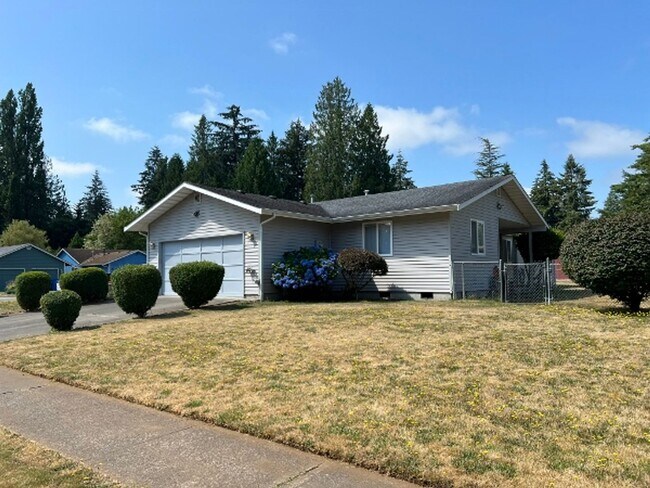PENDING APPLICATION; Spacious Rambler on C... - 5510 20th Ave SE ...