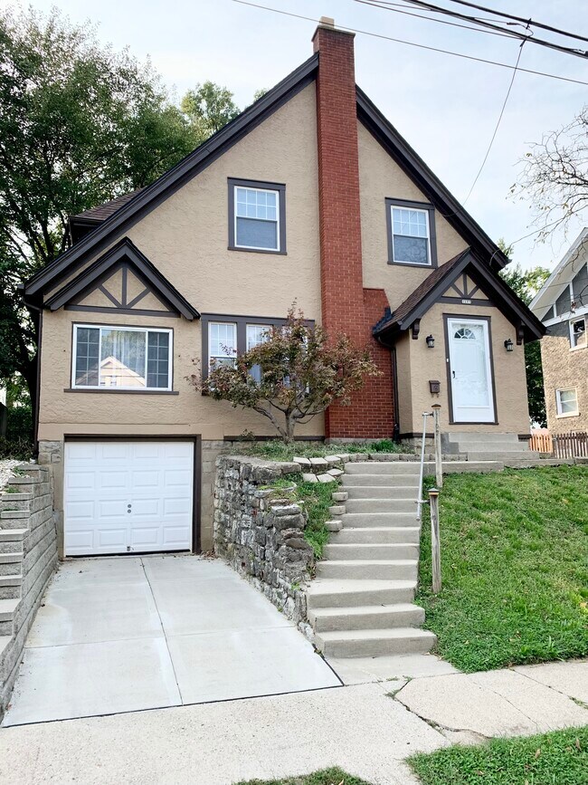 4107 Elsmere Ave - 4107 Elsmere Ave Cincinnati OH 45212 | Apartment Finder