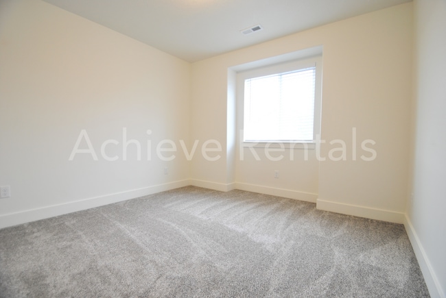 Mountain-View Townhome | 30 Minutes to Ogden & Close to Snowbasin - 786 ...