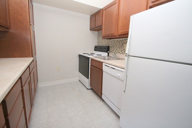 Colonial Arms - Monaca, PA | Apartment Finder