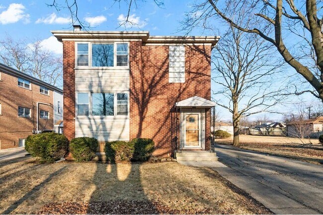 625 N Yale Ave - 625 N Yale Ave Villa Park IL 60181 | Apartment Finder