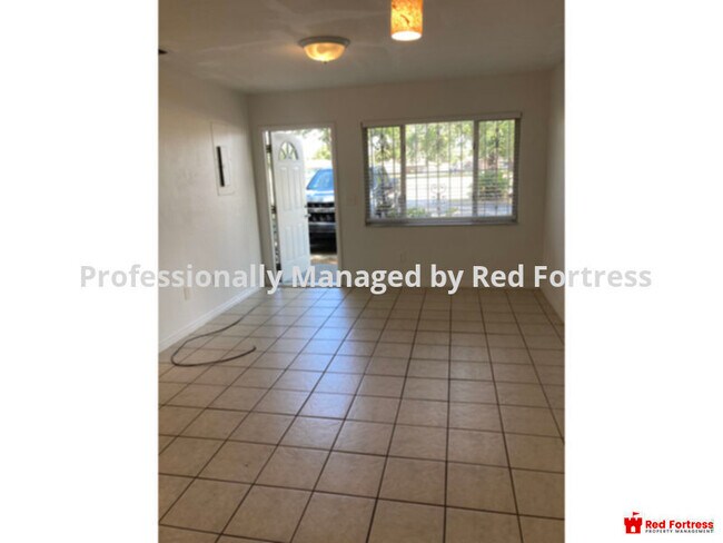 SMALL AND CUTE UNIT COMING ,Jan 2023 - 2748 Orange St Fort Myers FL ...