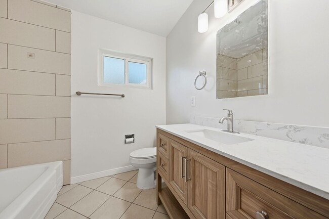 Stunning Single Story Condo in Gated Community - Just Refinished ...