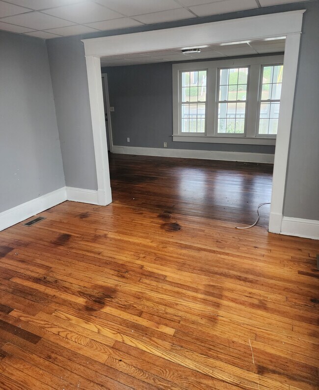 355 Springfield St - 355 Springfield St Agawam MA 01001 | Apartment Finder