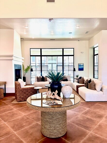 Las Mansiones at Eastlake - 12701 Eastlake Blvd El Paso TX 79928 ...