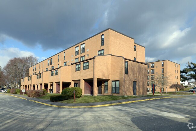 Fairhaven Village - 330 Main St Fairhaven MA 02719 | Apartment Finder