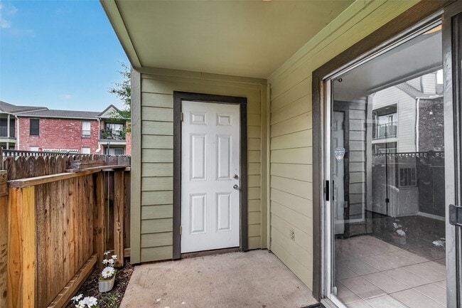 18800 Egret Bay Blvd - 18800 Egret Bay Blvd Houston TX 77058 ...