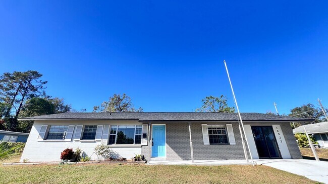 A Slice of Paradise: Modern 3BD/2BA Poolsi... - 13933 1st St Dade City ...