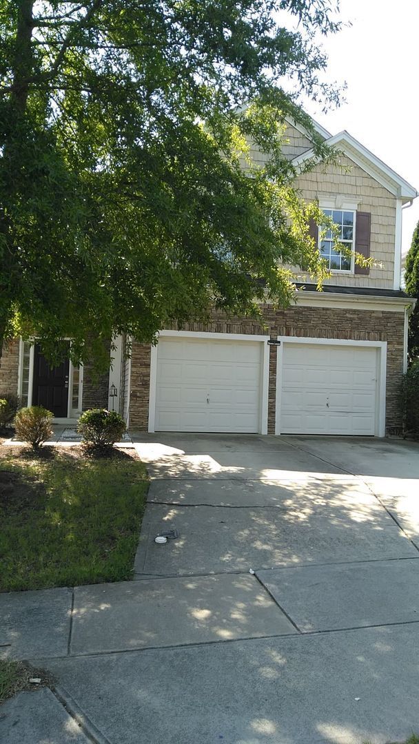 Updated Home Near Back Creek! - 10611 Gallowgate Ln Charlotte NC 28213 ...