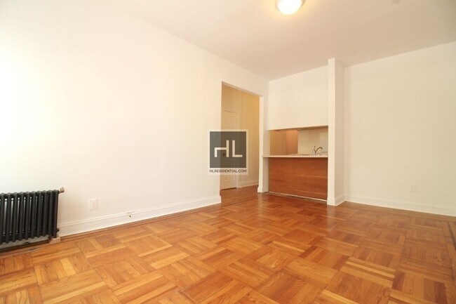 FT HAMILTON PARKWAY - 8615 Fort Hamilton Pkwy Brooklyn NY 11209 ...
