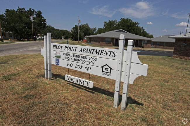 Pilot Point Apartments - 301 N Prairie St Pilot Point TX 76258 ...