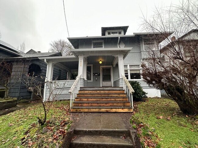 1 bedrooms, 1 bath unit now available in S... - 942 SE 16th Ave ...