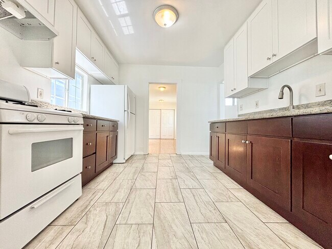 5452 Romaine St. Los Angeles, CA 90038 - 5452 Romaine St Los Angeles CA ...