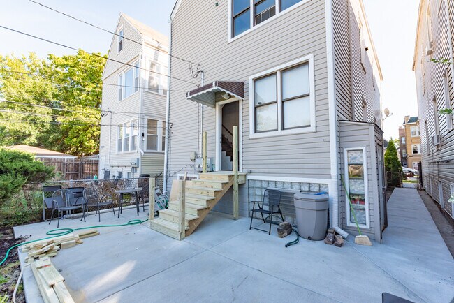 2740 N Lawndale Ave - 2740 N Lawndale Ave Chicago IL 60647 | Apartment ...