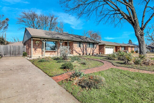 Updated Richardson Heights in Prime Location - 730 James Dr Richardson ...