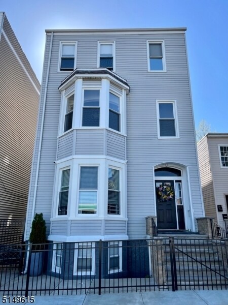 132 Summer Ave - 132 Summer Ave Newark NJ 07104 | Apartment Finder