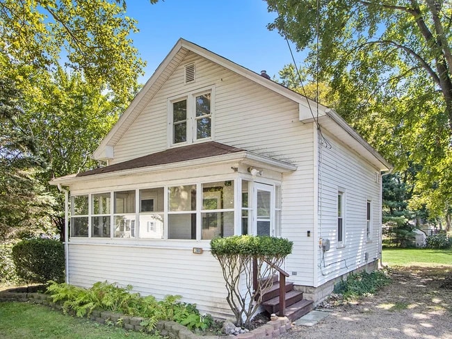 2513 Logan Ave - 2513 Logan Ave Kalamazoo MI 49008 | Apartment Finder