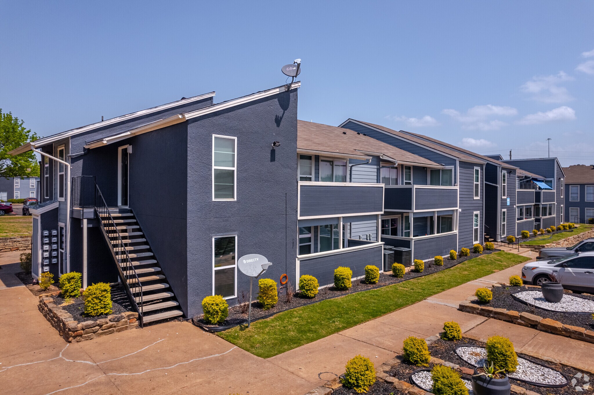 Del Rey Village - 9607 Wickersham Rd Dallas TX 75238 | Apartment Finder