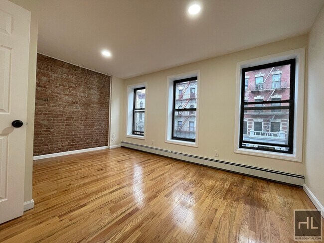 Laundry Is Down The Street! | WEST 131 STREET - 31 W 131st St New York ...