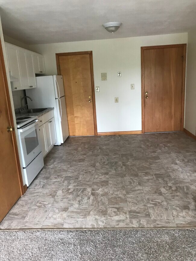 90 Ridgewood Ln - 90 Ridgewood Ln Gardner MA 01440 | Apartment Finder