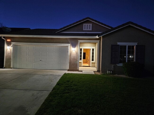 Three Bedroom Two bath home for rent - 3315 S Rose Brook Dr Riverbank ...