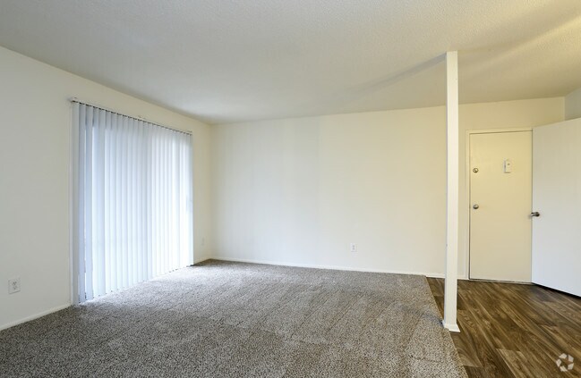 Tree Top Apartments - Raleigh, NC | Apartment Finder