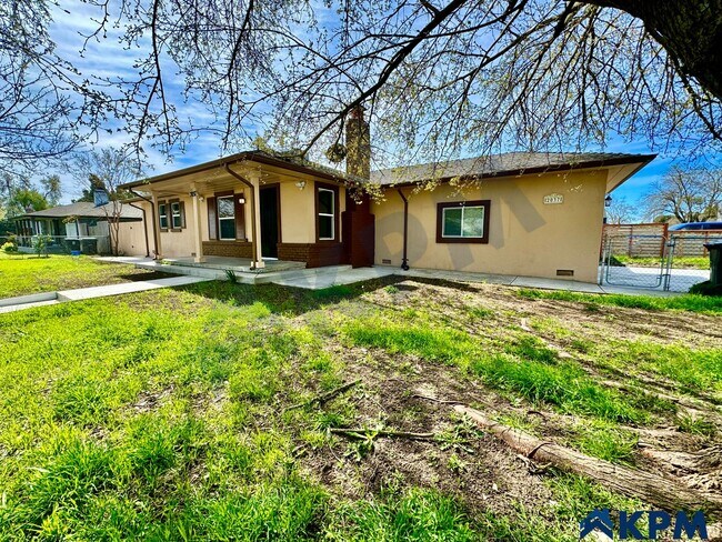 Updated Single-Story 2-Bedroom 1-Bath House - 2037 Lake Dr Stockton CA ...