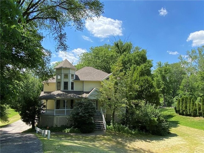 10460 Spring Mill Rd - 10460 Spring Mill Rd Indianapolis IN 46290 ...