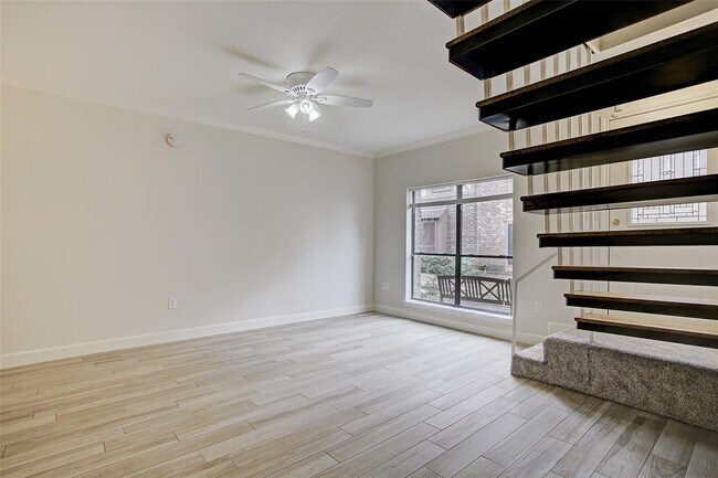 830 Threadneedle St - 830 Threadneedle St Houston TX 77079 | Apartment ...