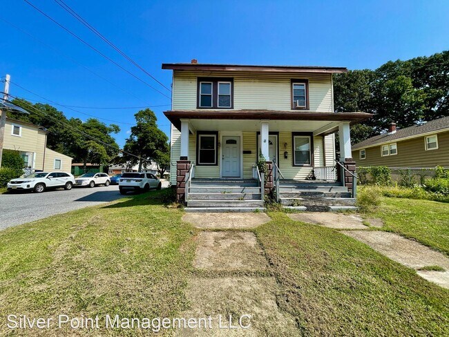 2 br, 1 bath House - 606 Delaware Avenue - 606 Delaware Ave Florence NJ ...