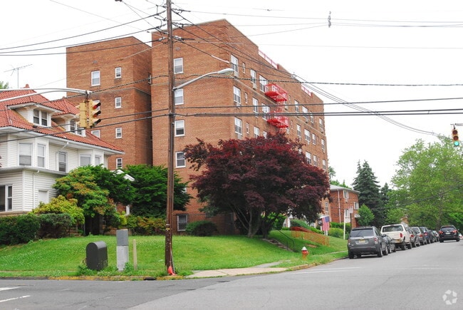Cherry Hill Towers - 506-516 Cherry St Elizabeth NJ 07208 | Apartment ...