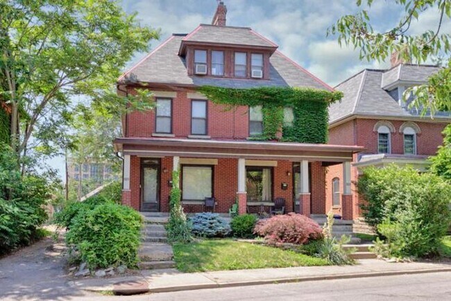 Mt Pleasant Ave 925-927 CR - 925 Mt Pleasant Ave Columbus OH 43201 | Apartment Finder