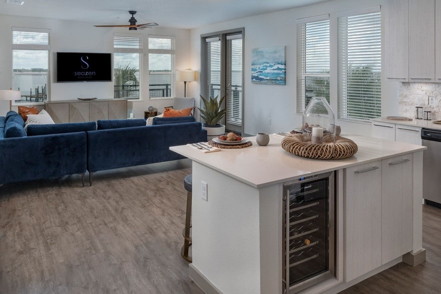 Seazen At Rocky Point - 7616 W Courtney Campbell Cswy Tampa FL 33607 ...