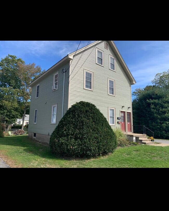 138 High St - 138 High St Sanford ME 04073 | Apartment Finder
