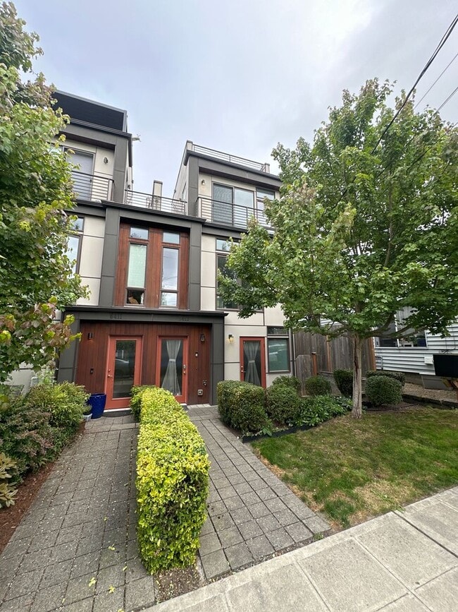 Ballard 3bed 2.5bath Townhouse with Roofto... - 6413 26th Ave NW ...