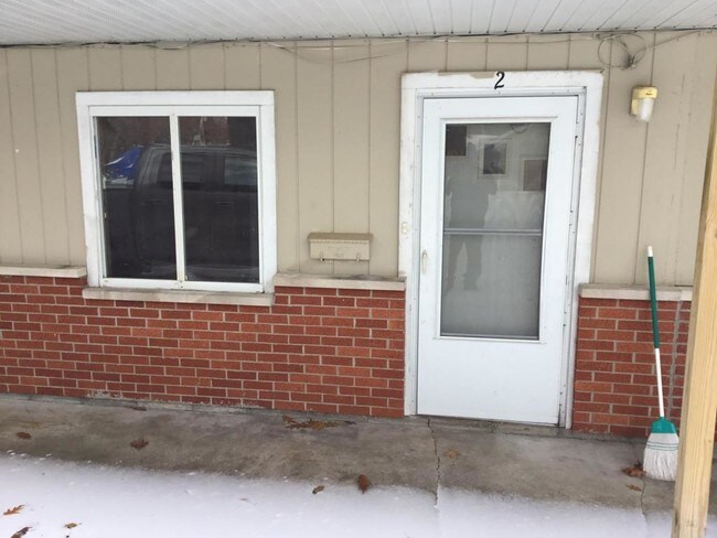 103 Mallard unit 2 - 103 Mallard Ave Houghton Lake MI 48629 | Apartment ...