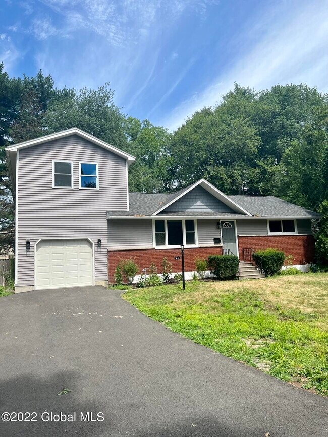 44 W Parkwood St - 44 W Parkwood St Albany NY 12203 | Apartment Finder