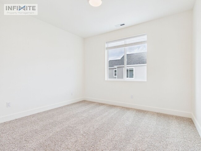 Private Bedroom Available in New Construction Home – Starting at $950 ...