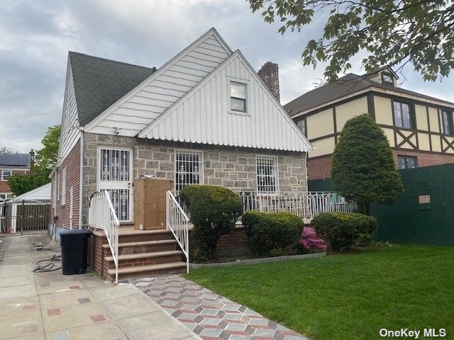 62-49 Ellwell Crescent - 62-49 Ellwell Crescent Queens NY 11374 ...