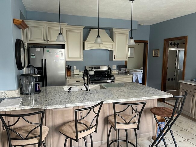 18 Allendale Ave - 18 Allendale Ave North Providence RI 02911 ...